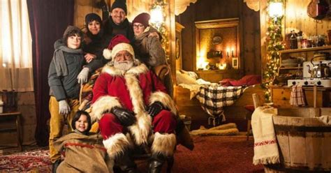 10 Giorni Con Babbo Natale In Onda Stasera 13 Dicembre Trama E Cast