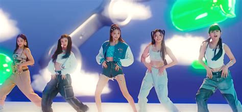NewJeans Utilize Nostalgia In More Ways Than One With Interactive MV