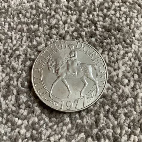 SELTEN 1977 KÖNIGIN Elisabeth II Silber Jubiläum Gedenkkrone Münze