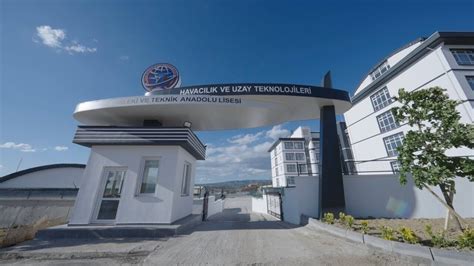 Türkiyenin uzay ve havacılık teknolojisi alanında ilk meslek lisesi