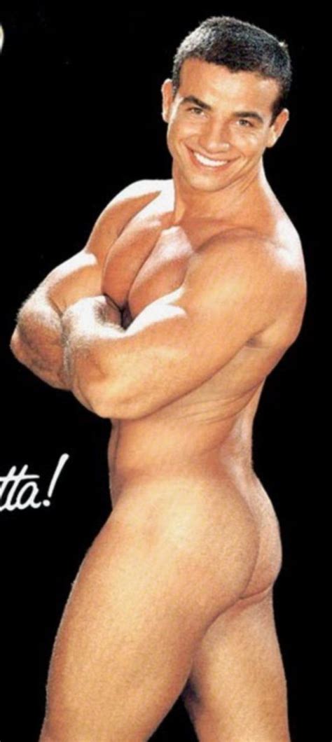 Fotos e vídeo do ator Anderson Di Rizzi pelado na revista G Magazine