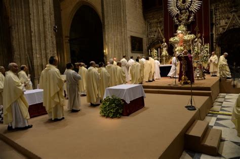 GALERÍA FOTOGRÁFICA DE LA MISA CRISMAL Archidiócesis de Sevilla