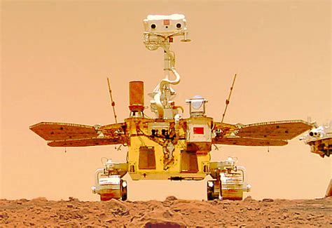 祝融号行驶超300米多光谱相机画面首次公开近距拍摄火星岩石 成像