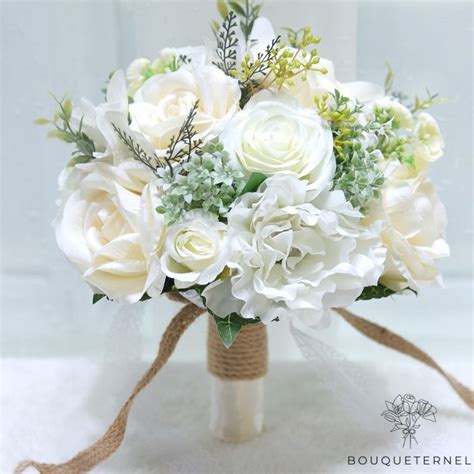 Bouquet de Mariée Pivoine et Roses Bouqueternel