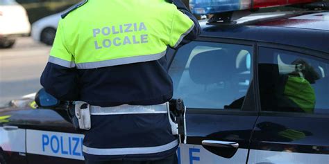 Comune Di Corsico Concorso Per 6 Agenti Di Polizia Locale