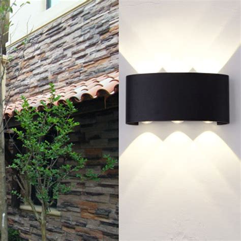 Aplique Con Tres Puntos De Luz Bidireccionales W Exterior