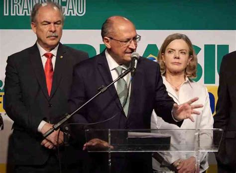 Notícias Alckmin entrega ao Senado sugestão de texto da PEC da