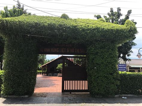 Công viên Võ Thị Sáu huyện Đất Đỏ BRVT Tượng đài và Nhà tưởng niệm