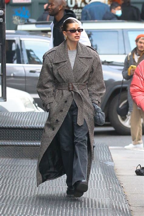 9 Celebrity Outfits We Re Copying This Winter The Everygirl