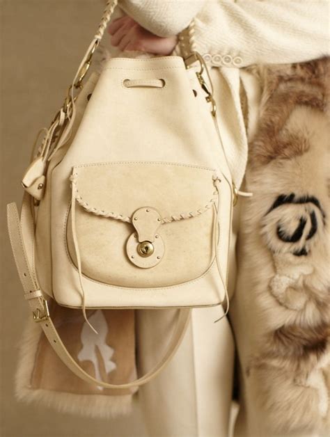 Le sac seau Ricky Ralph Lauren notre nouveau classique réinterprété