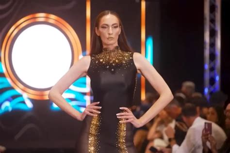 Meet Ekaterina Lisina Tallest Supermodel In The World