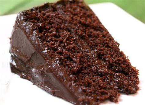 Bolo de Chocolate molhadinho fácil de preparar e irresistível