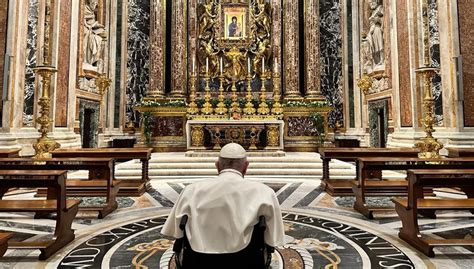 Papa revela que será enterrado en la romana basílica de Santa María la