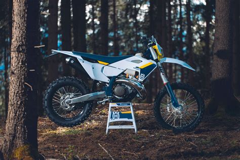 First Look 2025 Husqvarna Enduro Models TE 125 Is Back For Some