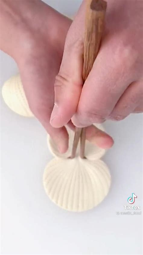 Pin De Em V Deo Receitas De Doces Finos
