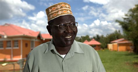 Obama S Half Brother Is Backing Donald Trump