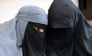 Ma France Hommage Aux Femmes Qui Combattent Le Voile Islamique