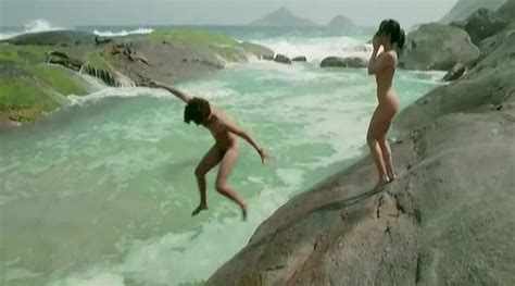 Watch Online Fernanda Vasconcellos Priscila Steinman Pequeno