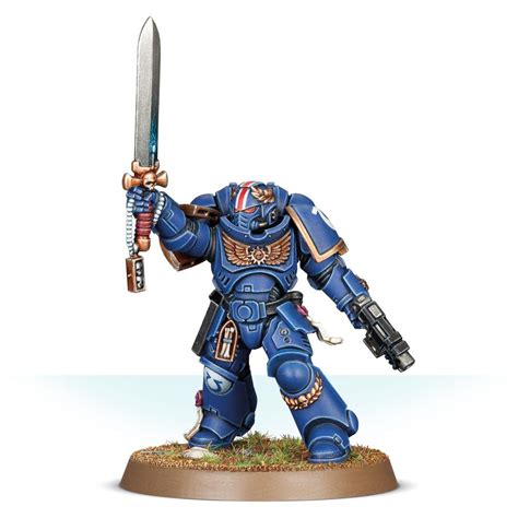 Warhammer 40K SPACE MARINES PRIMARIS LIEUTENANT WITH POWER SWORD