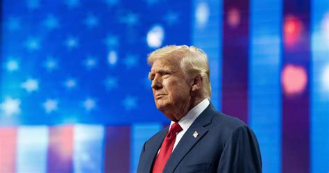 Wybory prezydenckie w USA Sondaż Harris przed Trumpem Niewielka