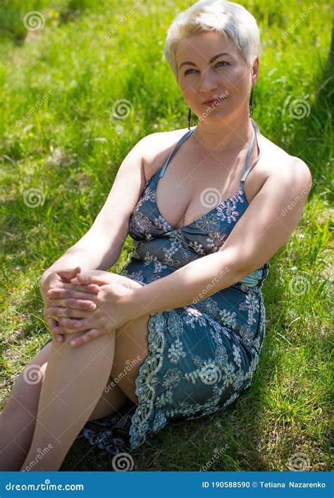 Femme M Re Au Portrait Romantique De La Dame De Style De Campagne Photo