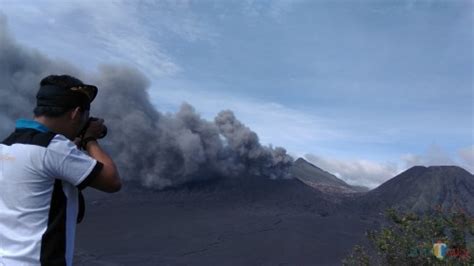 Gempa Tremor Terus Terekam Status Waspada Gunung Bromo Bertahan Sejak