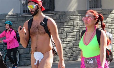 Guys Caught Naked In Public At Bay To Breakers Footrace