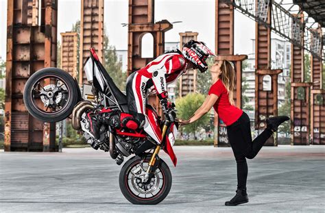 Ducati News Reviews Models And Guides Total Motorcycle