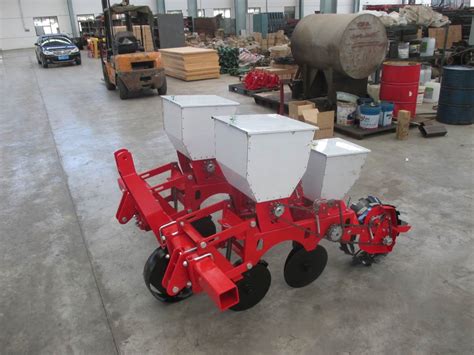 Tractor Mounted 2 Row Corn Seeder Planter Machine Maize Seed Planter