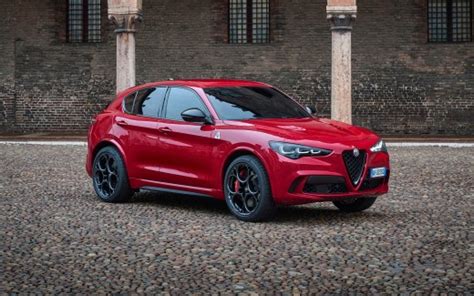 Alfa Romeo Stelvio Quadrifoglio K Wallpaper Hd Car Wallpapers