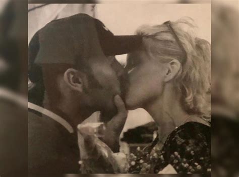 Faith Hill Tim McGraw S Sweetest Moments After 26 Years Photos