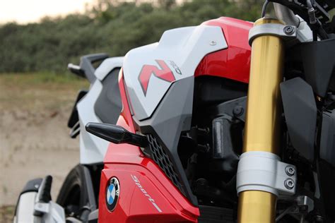 We Testten De Bmw F R Naked Bike En Glunderen Nog Steeds Na