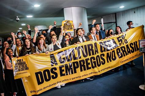 Maioria do STF barra decisão de Bolsonaro contra leis Paulo Gustavo e
