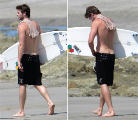 The Hemsworth Brothers Shows Off Buff Pecs In Costa Rica Oh Yes I Am
