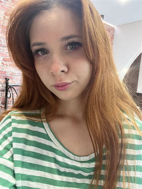 Hello To All Lovers Of Redheads Rsfwredheads