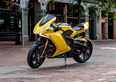 Damon HyperFighter Colossus In Arrivo La Naked Elettrica Da 200 CV E