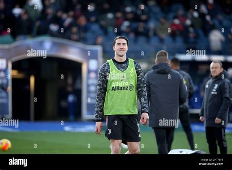 Dusan Vlahovic Of Juventus FC Warms Up During The 2021 22 Serie A