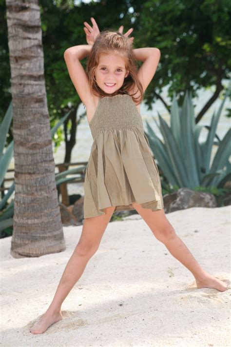 Maillot De Bain Fille Soleil Vert Olive L Orangerie
