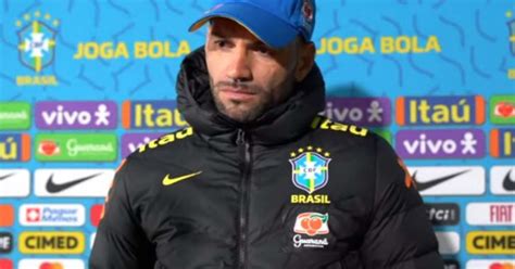 Weverton diz que fez seu melhor jogo pela Seleção Brasileira e planeja
