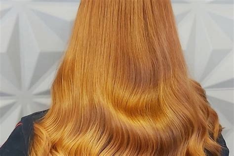 Kupfergoldblond Diese Haarfarbe lässt Haare erstrahlen