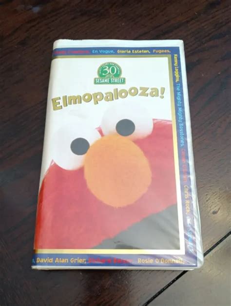 1998 SESAME STREET Elmopalooza Elmo VHS Clamshell 30 Yrs CTW Sesame