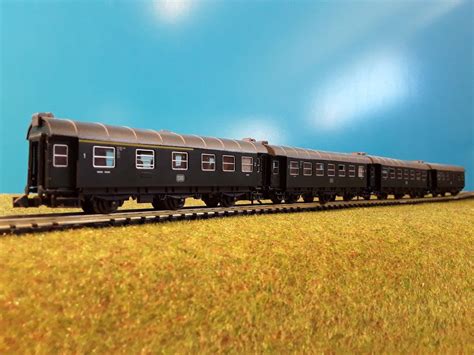 Modelleisenbahn 4 X Roco 3 Achsige Personenwagen Spur N Kaufen