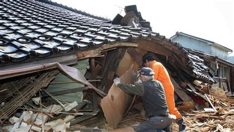 Silne trzęsienie ziemi na wyspie Honsiu Wydarzenia w INTERIA PL