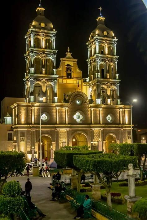 Catedral dé Teziutlán House styles Landmarks Building