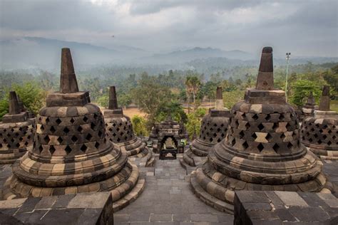 Borobudur Is The Largest Temple In Indonesia Borobudur Temple Is Riset