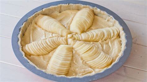 Tarte amandine aux poires tarte Bourdaloue Gâteaux Délices