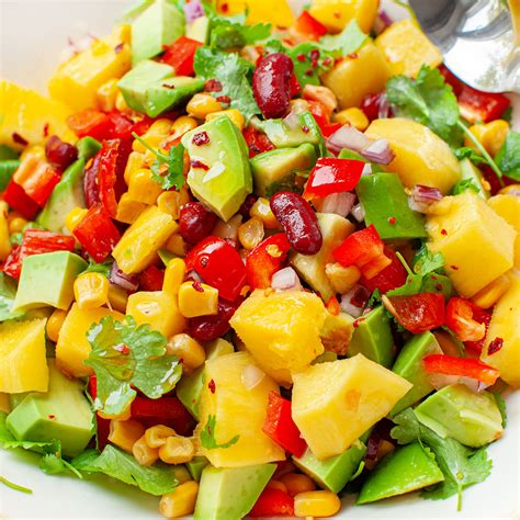 Sałatka meksykańska z mango i awokado Kwestia Smaku