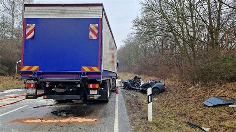 Fotos Tödlicher Unfall auf der B20 bei Eggenfelden am 26 Januar