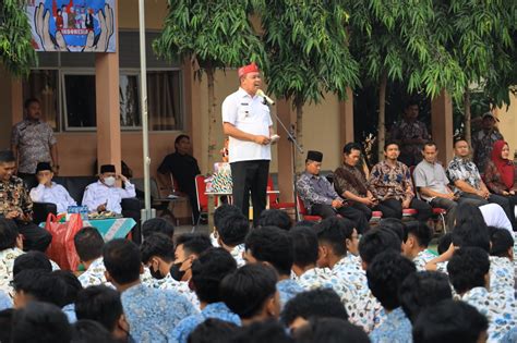 SOSIALISASI KERUKUNAN UMAT BERAGAMA UNTUK SISWA SMAN 22 INI PESAN PLT