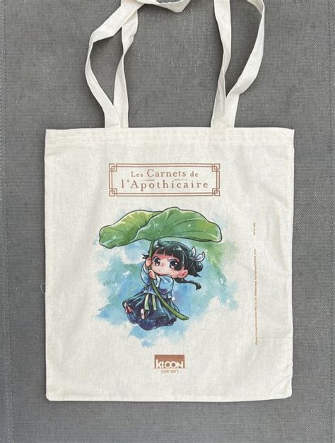 Bulle En Stock TOTE BAG LES CARNETS DE LAPOTHICAIRE